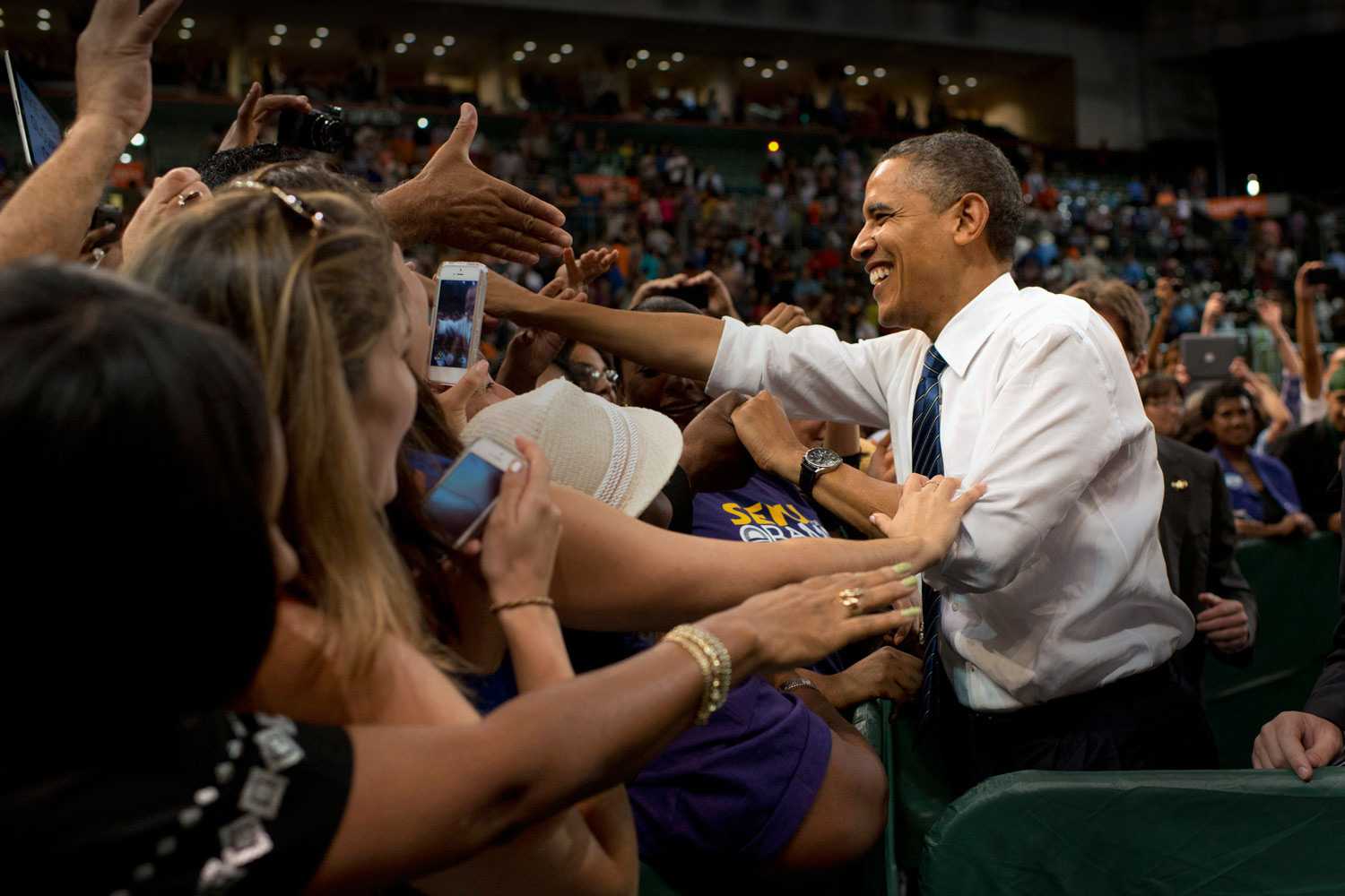 home_background_potus04 - DCCC